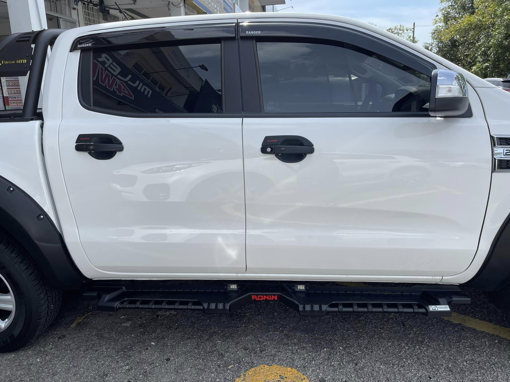 Ford Ranger 2012+ double cab Ronin Armando steel side steps - Flexi Pro ...